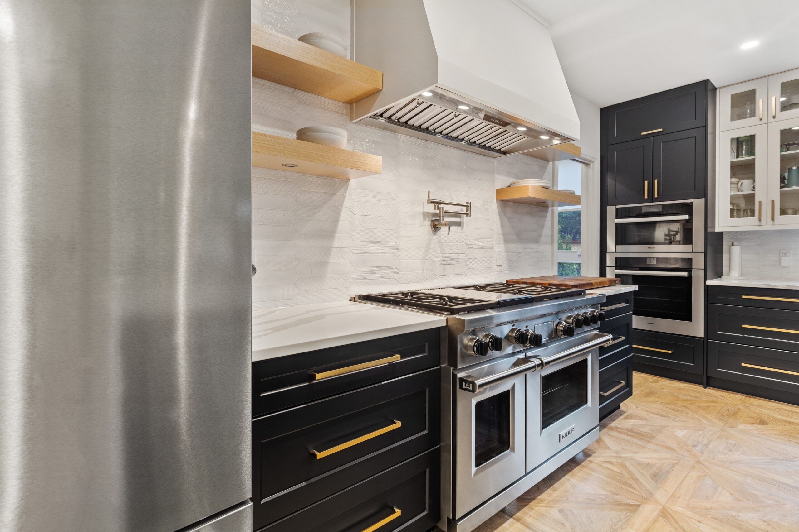 Smart Kitchen Cabinet Solutions